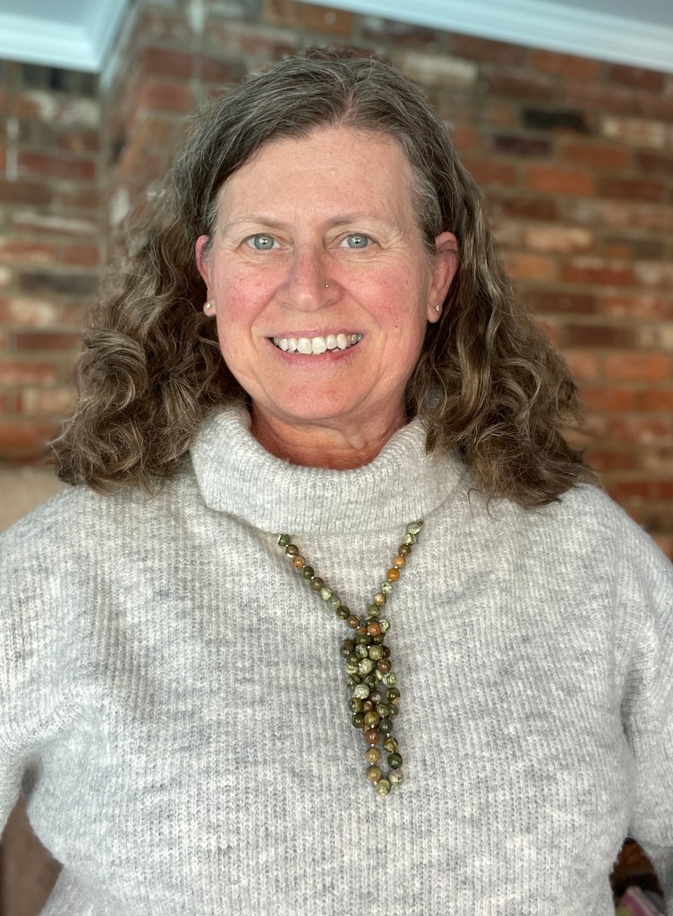 Who’s Teaching Future PR Professionals? Exploring Professional ...